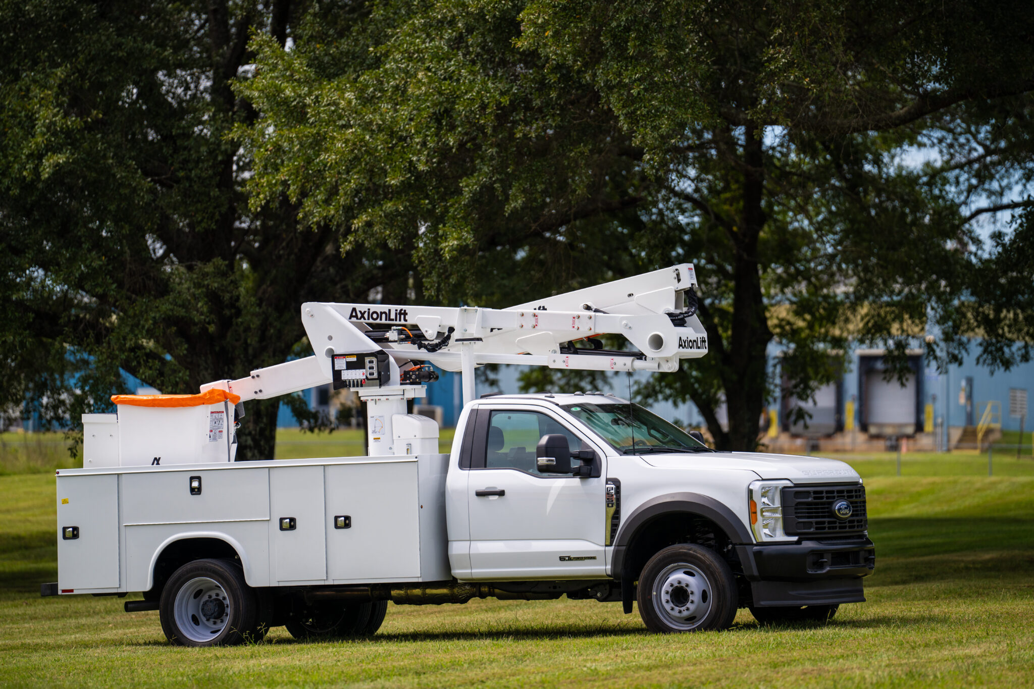 Utility Line – AxionLift – Articulating Aerial Lift